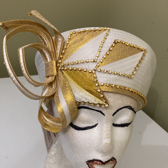 Verucci | Accessories | Nwt Beautiful Church Dress Hat By Verucci ...